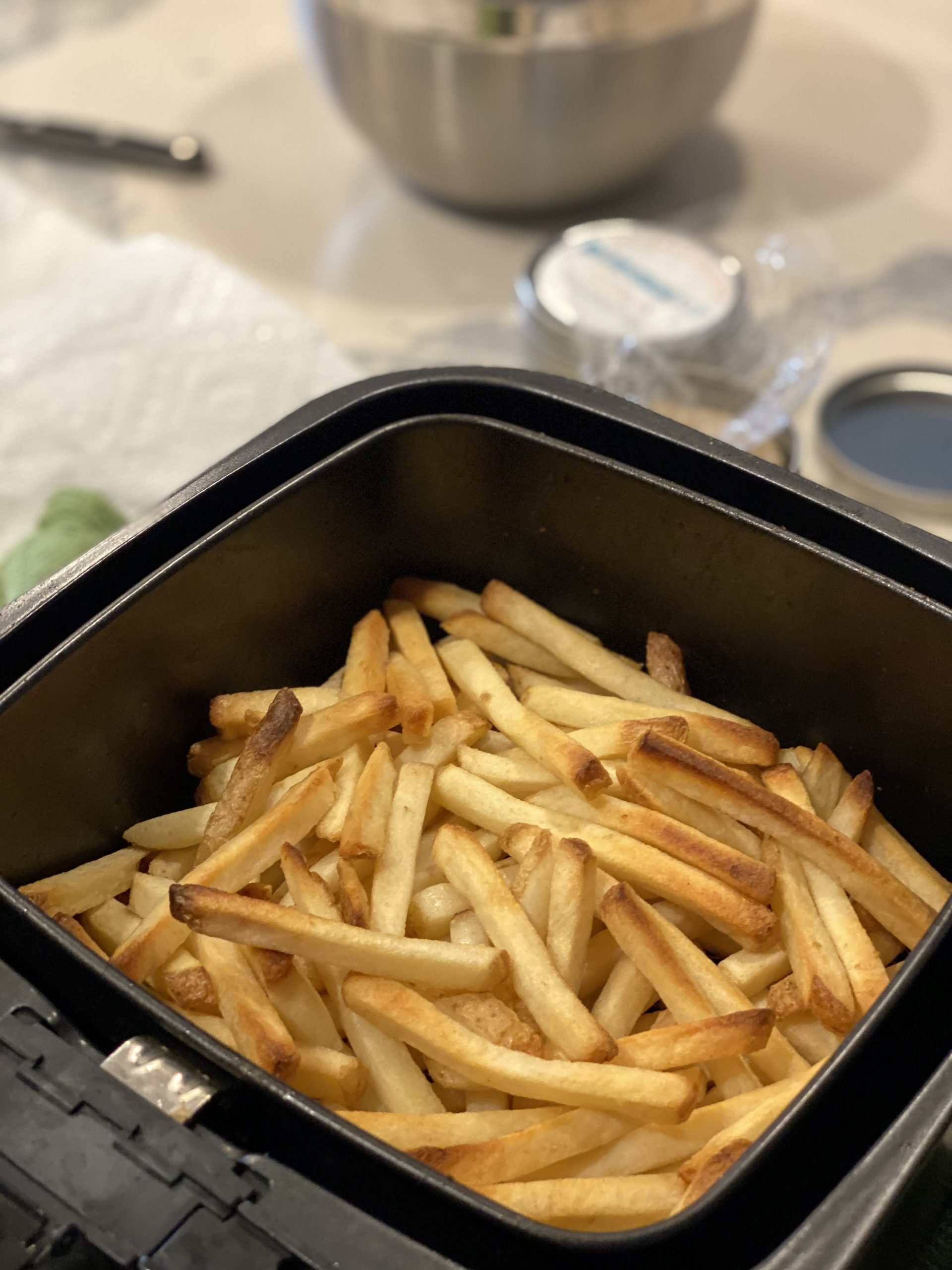 FRYDAY 4/16 GetBurgerFit and CHIPPERBEC Frozen - Chipperbec Potatoes